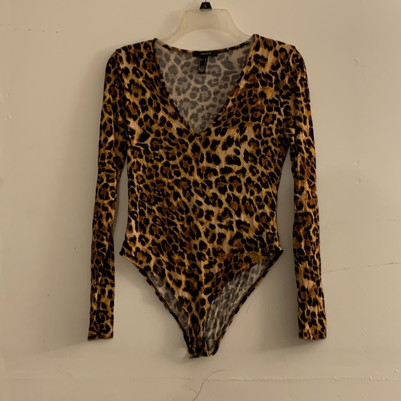 Forever 21 | Tops | Leopard Print Vneck Bodysuit | Poshmark